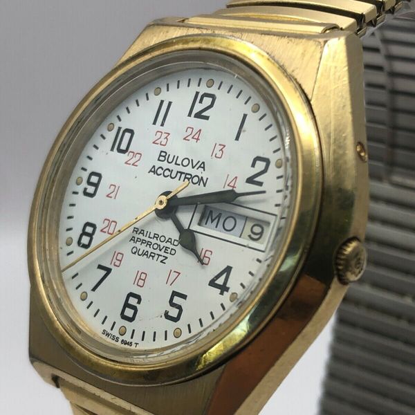 Vintage BULOVA ACCUTRON RAILROAD Quartz Mens Watch 36mm 1980 NEW ...