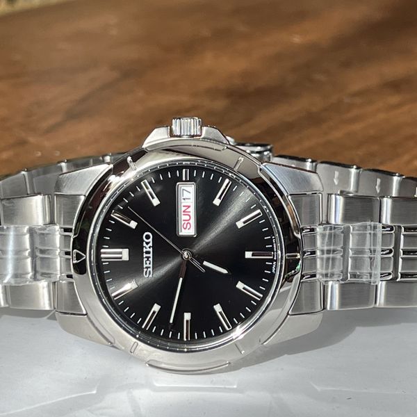 Seiko Men's Essential Stainless Steel 40 mm Black Dial Watch - SUR355 ...