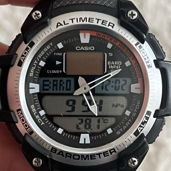 CASIO ILLUMINATOR WORLD TIME ALTIMETER THERMOMETER BAROMETER WATCH SGW ...