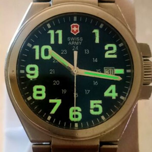 Gents Victorinox Convoy 241163 Swiss Army Watch With Bracelet...SPARES ...