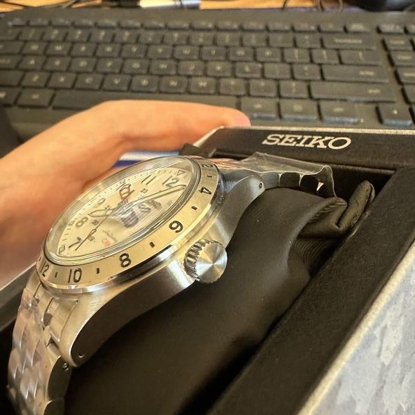 [WTS] Seiko 5 GMT Field White | WatchCharts Marketplace