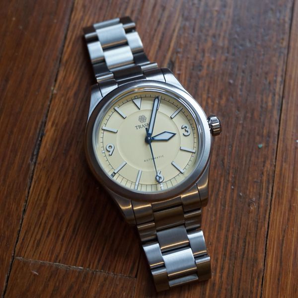 [WTS/WTT] Traska Summiteer 38 Gen. 4 - Sandstone Yellow | WatchCharts ...