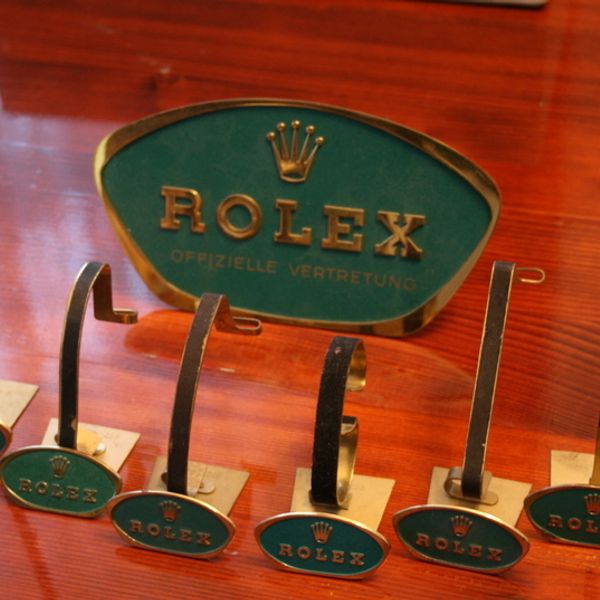 FS: ROLEX WINDOW DEALER DISPLAY AND 6 WATCH-HOLDER FROM THE 60TH ...