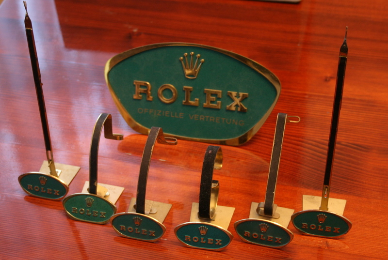 FS: ROLEX WINDOW DEALER DISPLAY AND 6 WATCH-HOLDER FROM THE 60TH ...