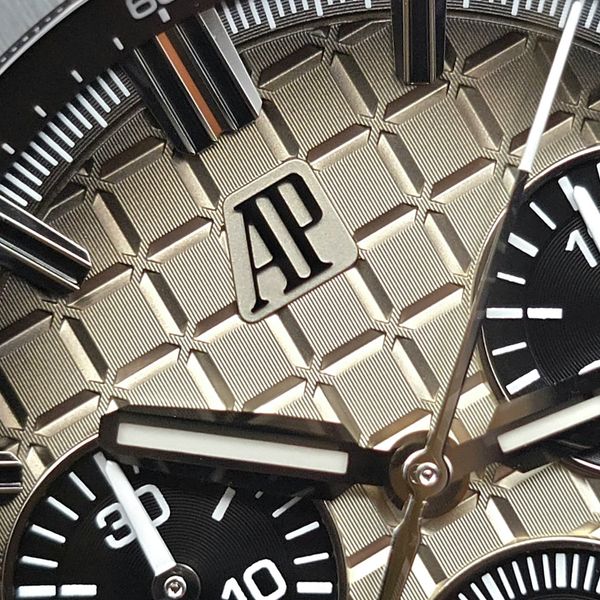 Audemars Piguet Royal Oak Offshore Smoked Taupe 43mm Steel and Ceramic ...