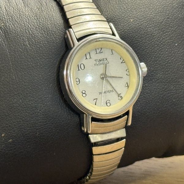 Timex Women's Quartz Watch NEW Battery Indiglo Feature Stainless Steel ...