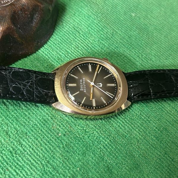 Accutron Space Age modern tuning fork watch, rad design, mint+ c.1975 ...