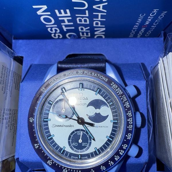Swatch #Moons watch MISSION TO THE SUPER BLUE MOON PHASE | WatchCharts ...