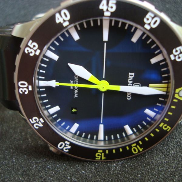 Damasko DSub1 | WatchCharts Marketplace