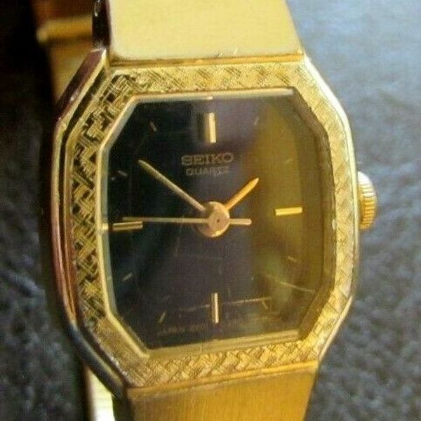 Rare Vintage Seiko Women's Gold Tone Quartz Watch 2Y01-5059 Black Dial | WatchCharts Marketplace