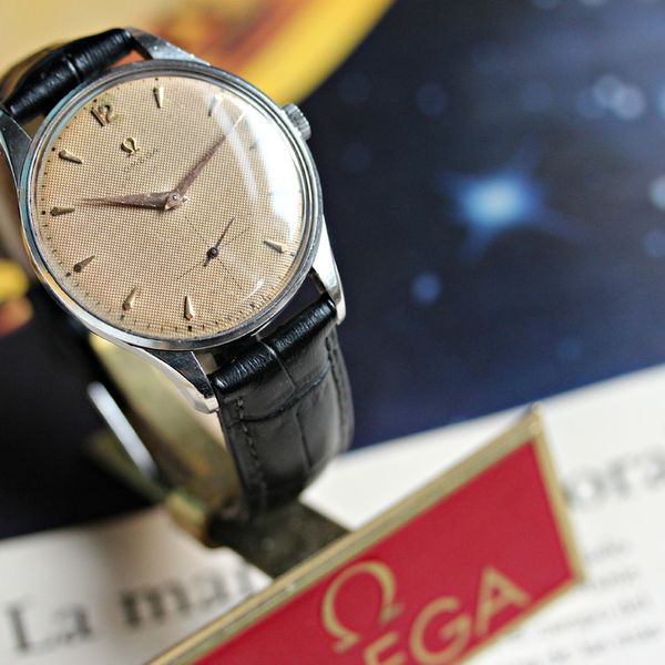 SOLD 1960 Omega Cal. 267 Waffle Dial | WatchCharts