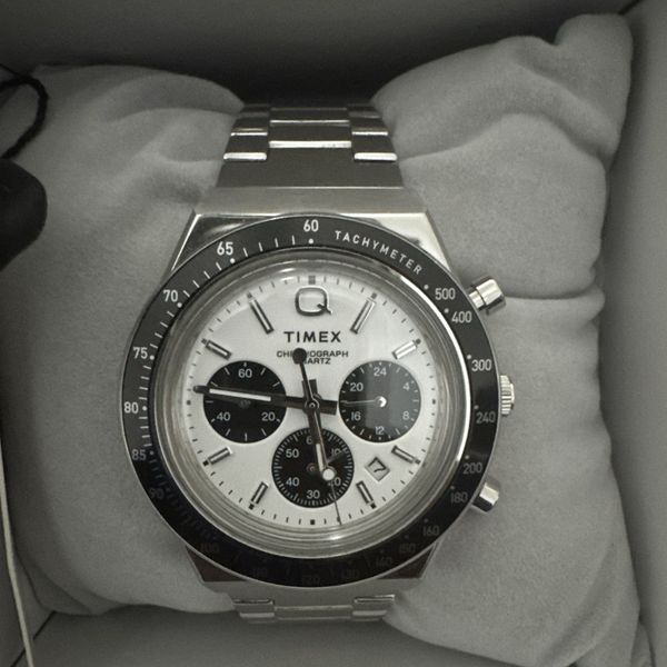 Timex Silver Mens Chronograph Watch Q Diver Chrono TW2W53300 lightly ...