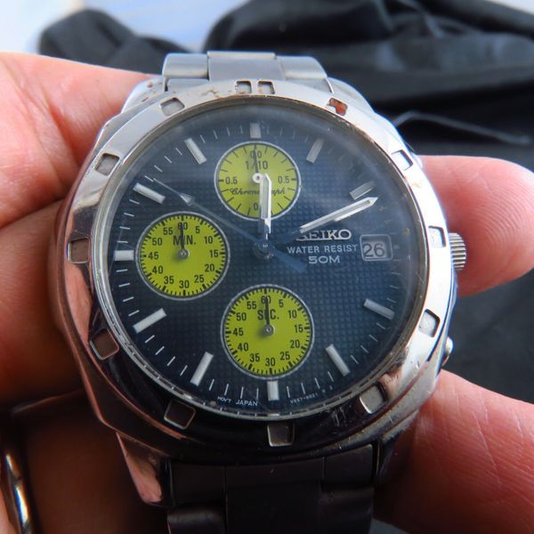 V657 Japan Seiko All Steel Chronograph Quartz Men Watch | WatchCharts ...
