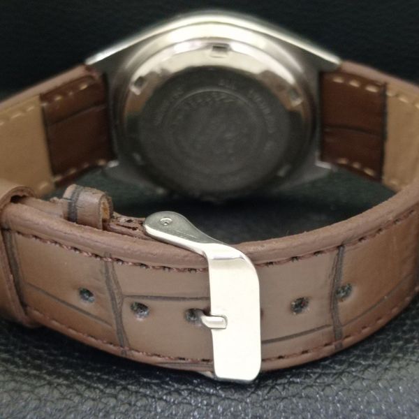 JAPAN MENS VINTAGE ORIENT 46943 AUTOMATIC RED COLOR DIAL WATCH a500343 ...
