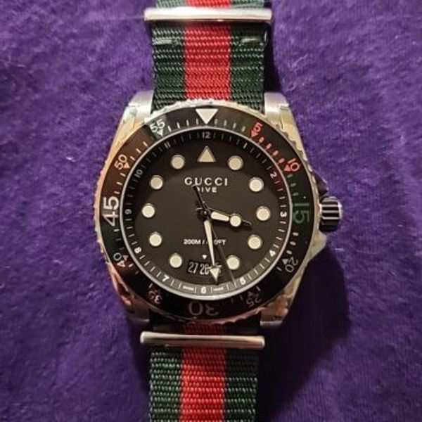GUCCI 136.2 Dive 200m Stainless Steel Navy/Red Nylon Strap Quartz Watch ...