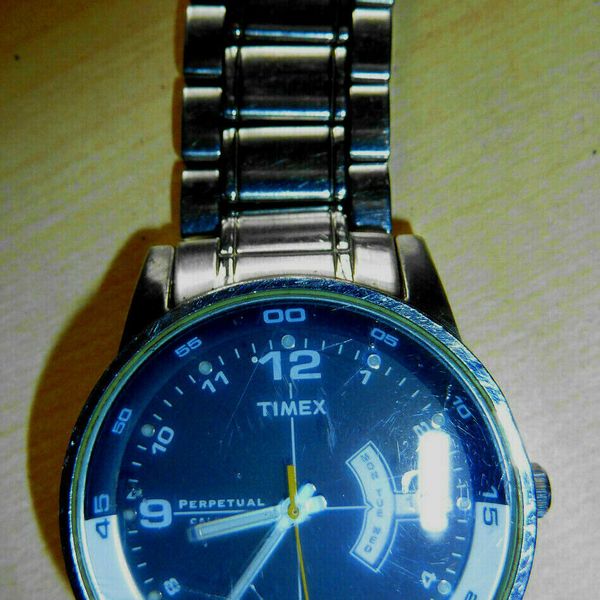 Timex T2B981 Herren Uhr, Ewiger Kalender mit Gliederarmband in OVP, defekt | WatchCharts Marketplace