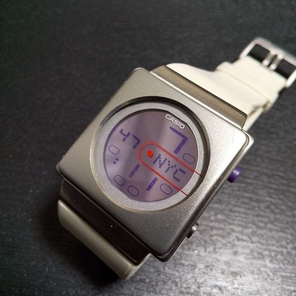 CASIO FUTURIST LA 2001 Digital Watch | WatchCharts Marketplace
