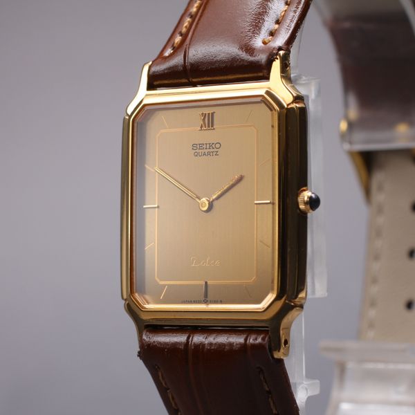 Vintage 1984 [Near MINT] Seiko Dolce 9520-5140 Gold Tank 25mm Qz Men's Watch | WatchCharts ...