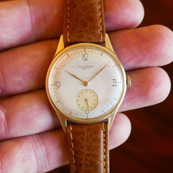SOLD Universal Geneve - Art Deco numbers - serviced | WatchCharts ...