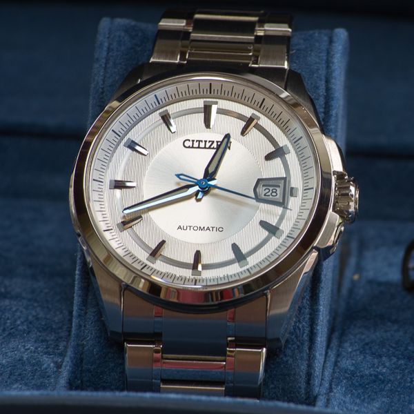 Withdrawn Citizen NB0040-58A Signature Collection Grand Classic ...