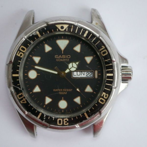 VINTAGE CASIO MD-502 MENS DIVERS WATCH | WatchCharts