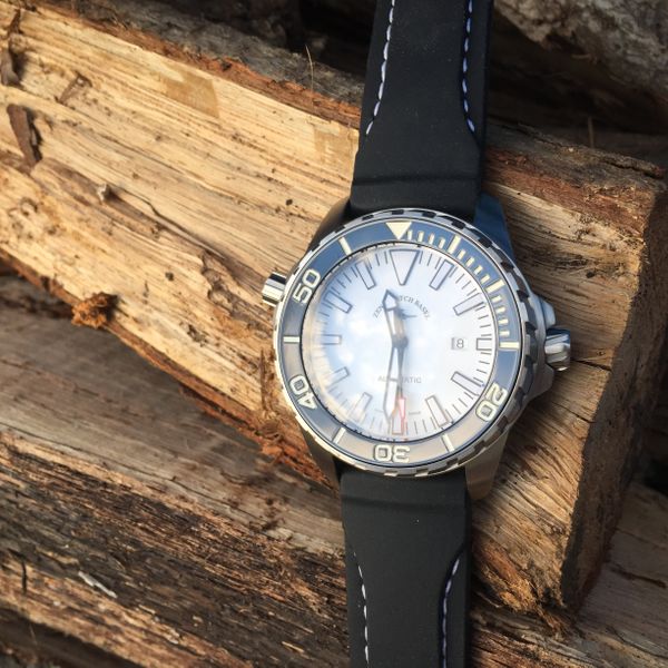 Zeno Diver | WatchCharts