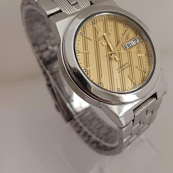 Vintage Seiko 5 automatic 21 jewels Gold dial Cal 7s26 Day Date men | WatchCharts Marketplace