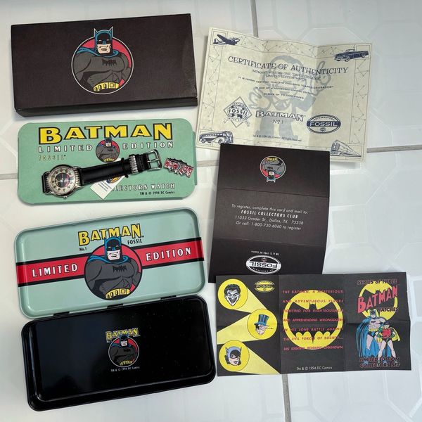 FOSSIL BATMAN Black Genuine Leather Quartz Analog Men's Watch NEW IN ...