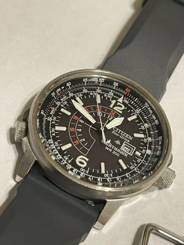 Citizen Nighthawk BJ7000-52E On WatchGecko Rubber Strap | WatchCharts