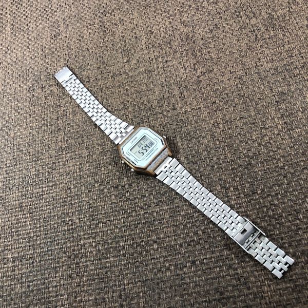 Ladies Casio 3284 LA680WE Digital Retro Quartz Watch | WatchCharts ...