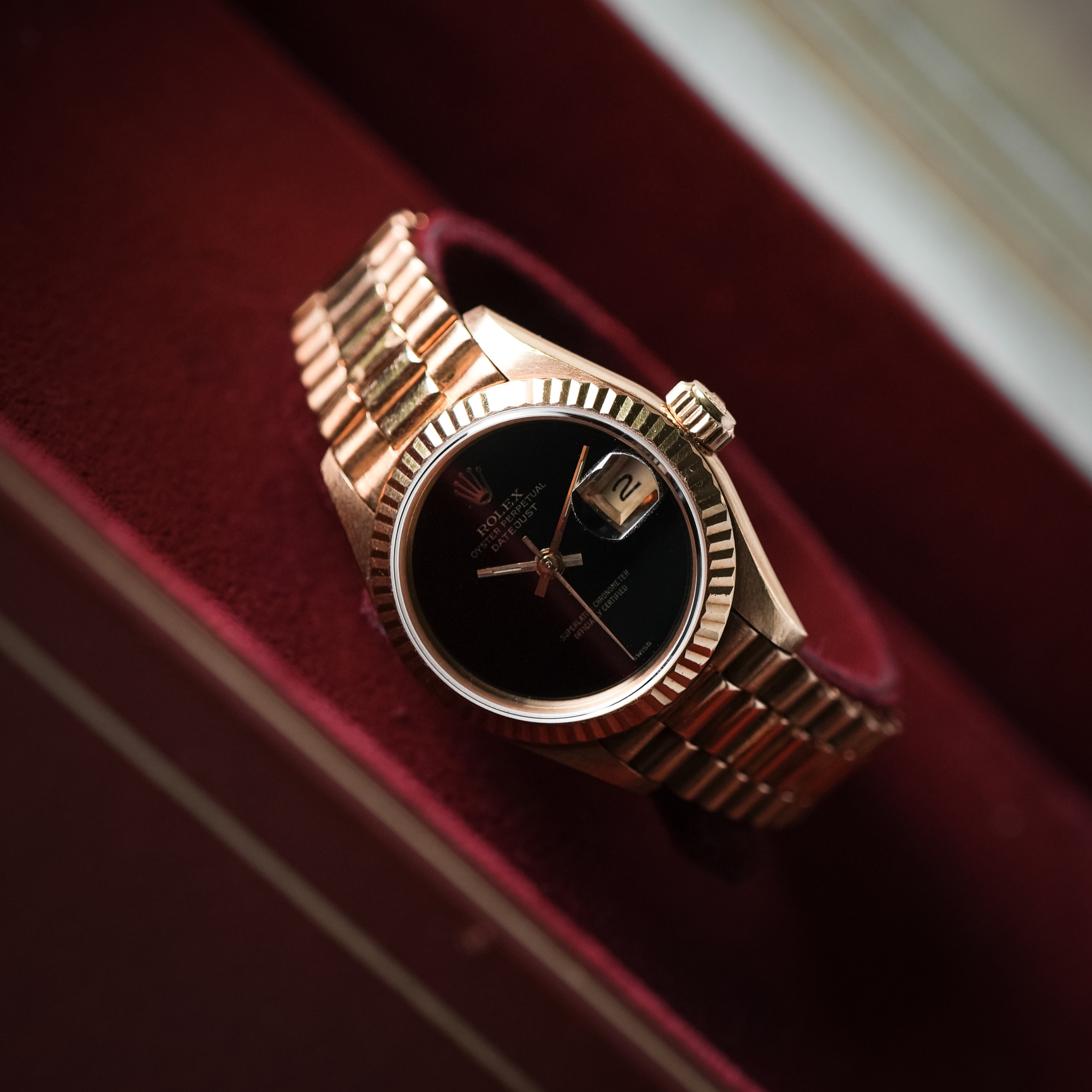 ONYX DIAL???? Rolex Datejust 26 Onyx dial 69178 18kt Gold Complete set ...