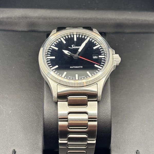 Sinn 556 Menâ s Automatic Watch Stainless Steel Black Dial w/ Box ...