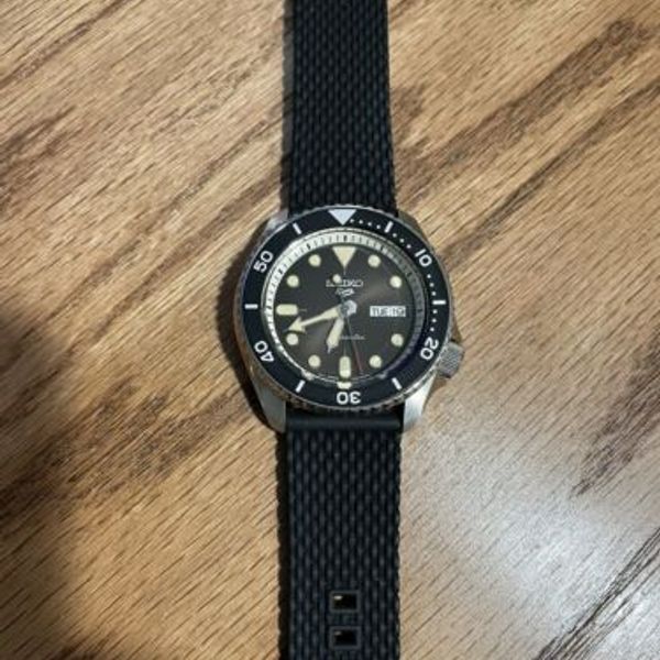 Seiko 5 Sports Men's Black Watch - SRPD95 | WatchCharts