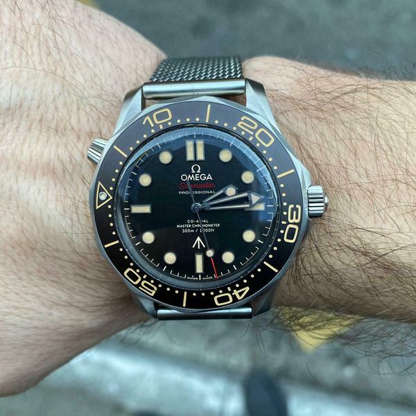 Omega 007 Seamaster Diver 300m watch | WatchCharts Marketplace
