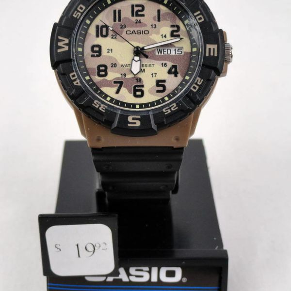 Casio Men's Watch Desert Cammo 3 Hand Analog Rotating Bezel 100m Water ...