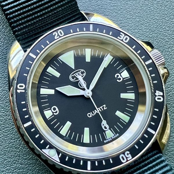 CWC Royal Navy Diver | WatchCharts Marketplace