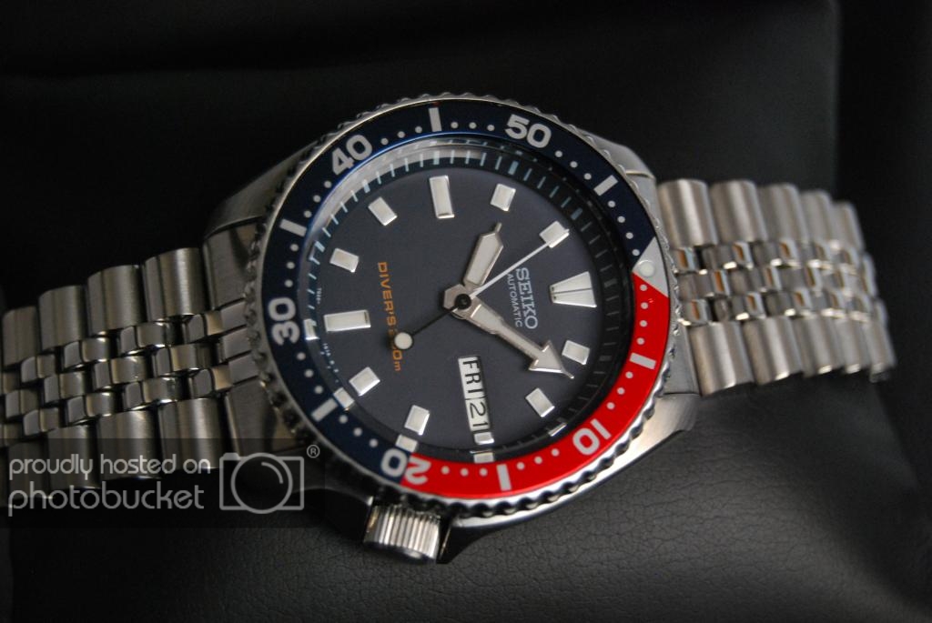 FS: Seiko SKX401 (pepsi) & SKX399 (black) | WatchCharts