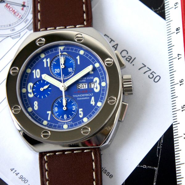 RARE AZURE BLUE DIAL PILOT'S Chronograph Montres De Luxe Thunderbolt ...