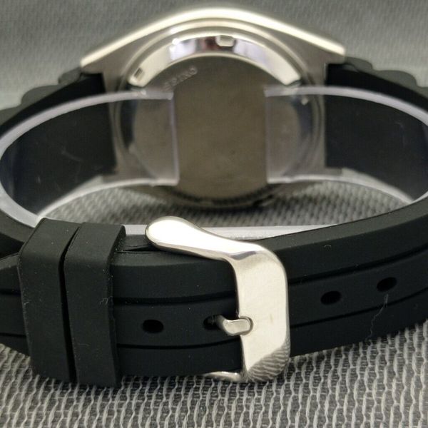 VINTAGE SEIKO AUTOMATIC 7S26A JAPAN MENS DAY&DATE BLACK COLOR DIAL ...