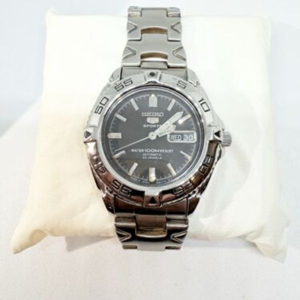 Seiko 5 Sports Automatic Mens Watch 23 Jewels Movement 7S36B Japan Made ...