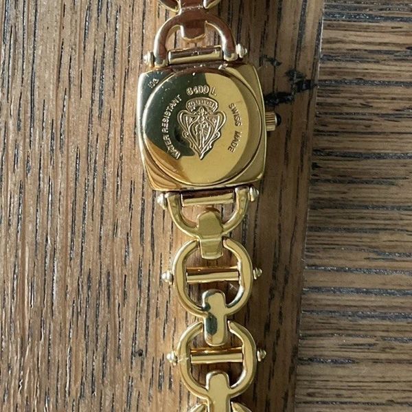 Gucci Gold Tone Horsebit Snaffle Bracelet 6400L white face Watch ...