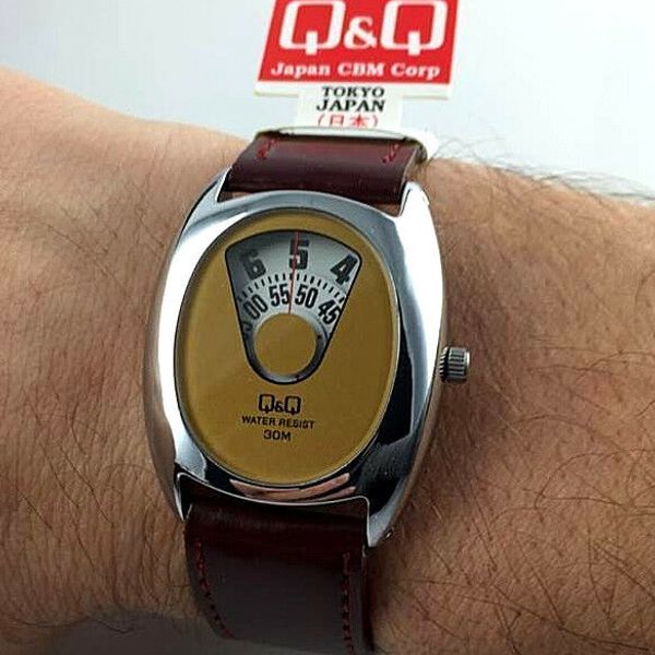 Watch Q & Q by Citizen Scamper Watch Jump Hour Japan Moviment, Unisex ...