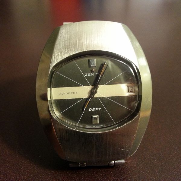 *SOLD* Reduced Vintage ca. 1970 Zenith Defy Spaceman Excellent ...