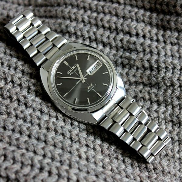 Seiko DX Automatic 25 Jewels 1968 6106 Hacking Movement | WatchCharts ...