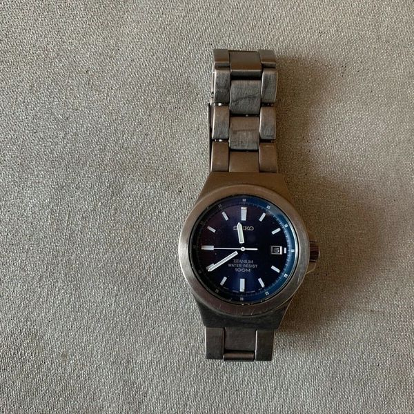 Seiko Titanium Quartz Watch. 100M W.R. 36mm Diameter. Blue Dial. Date ...