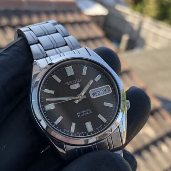 Vintage Seiko 5 Automatic black dial 21 Jewels Dial, Men’s Watch | WatchCharts Marketplace