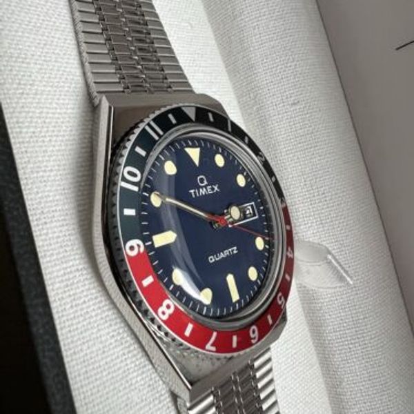 Timex Q Quartz TW2T80700 Pepsi Navy Red Dial Reissue Wristwatch Vintage ...