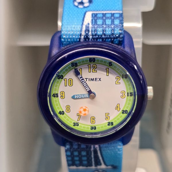 New Working Timex Time Teacher Floating Soccer Ball Second Hand Kids ...