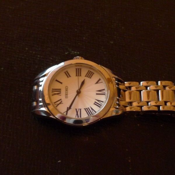 SEIKO Ladies quartz watch. Roman numerals. VGC. New battery ...