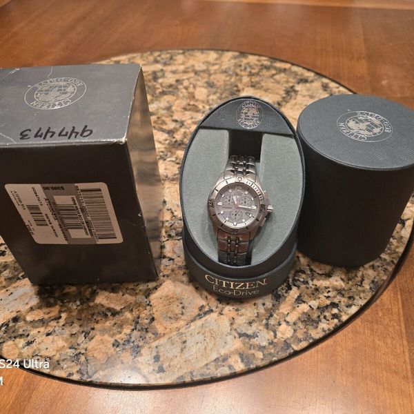 2004 Citizen WR200 Eco-Drive Chronograph Men's Watch | WatchCharts ...